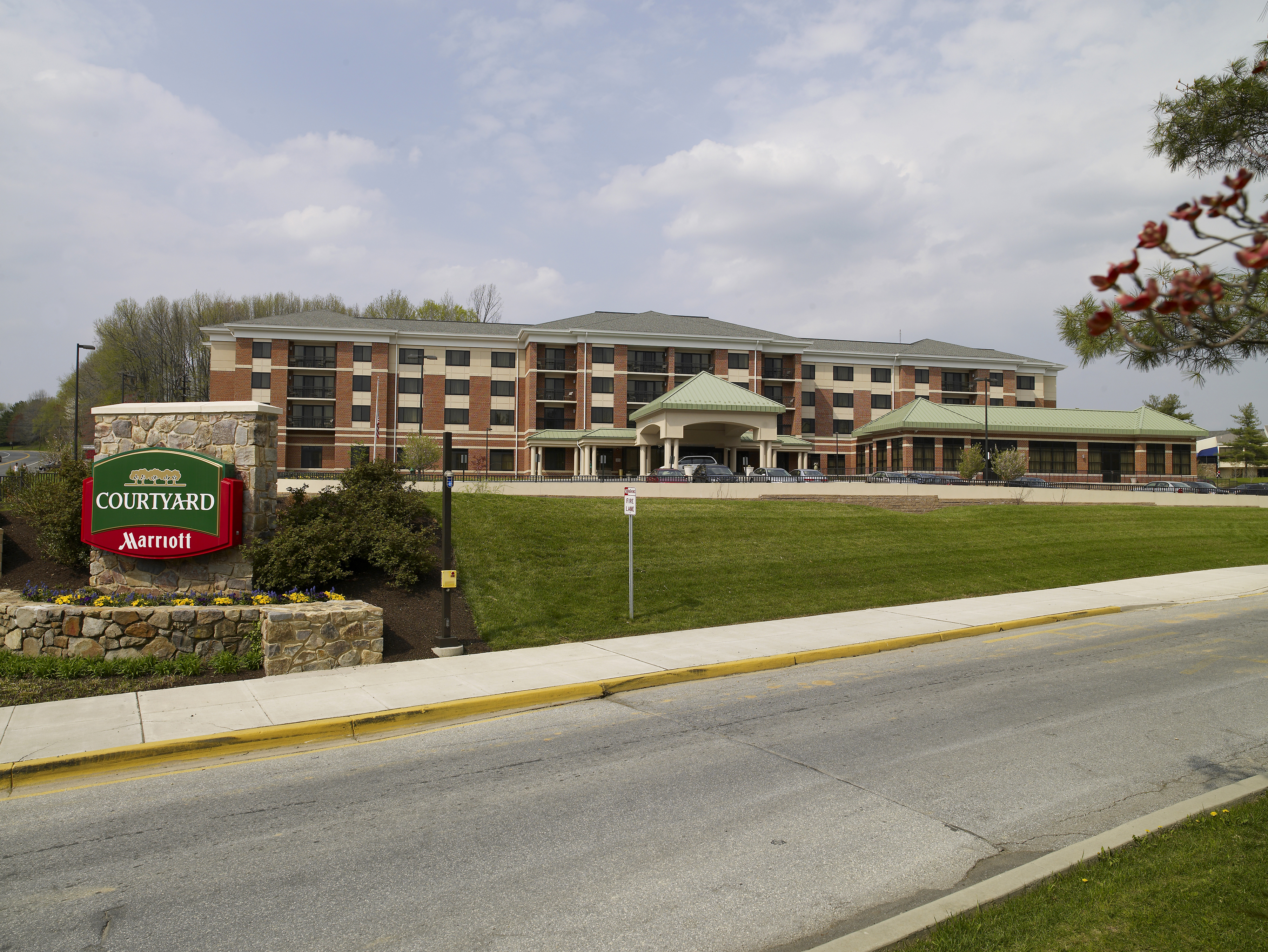 Positive hotel reviews | UDaily