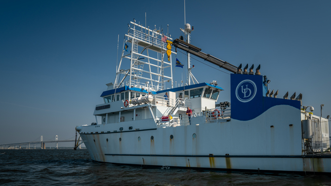 Sophisticated floating laboratory | UDaily