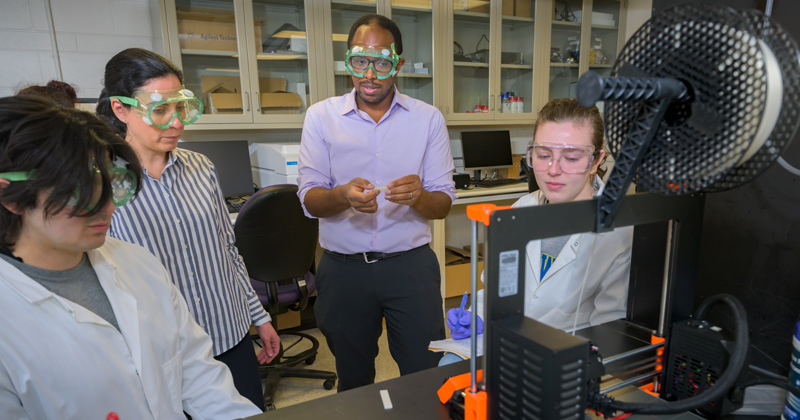 How I Teach — Materials science and engineering | UDaily